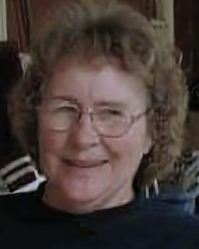 Remembering Joan Combs Pennington | Deaton Funeral Home